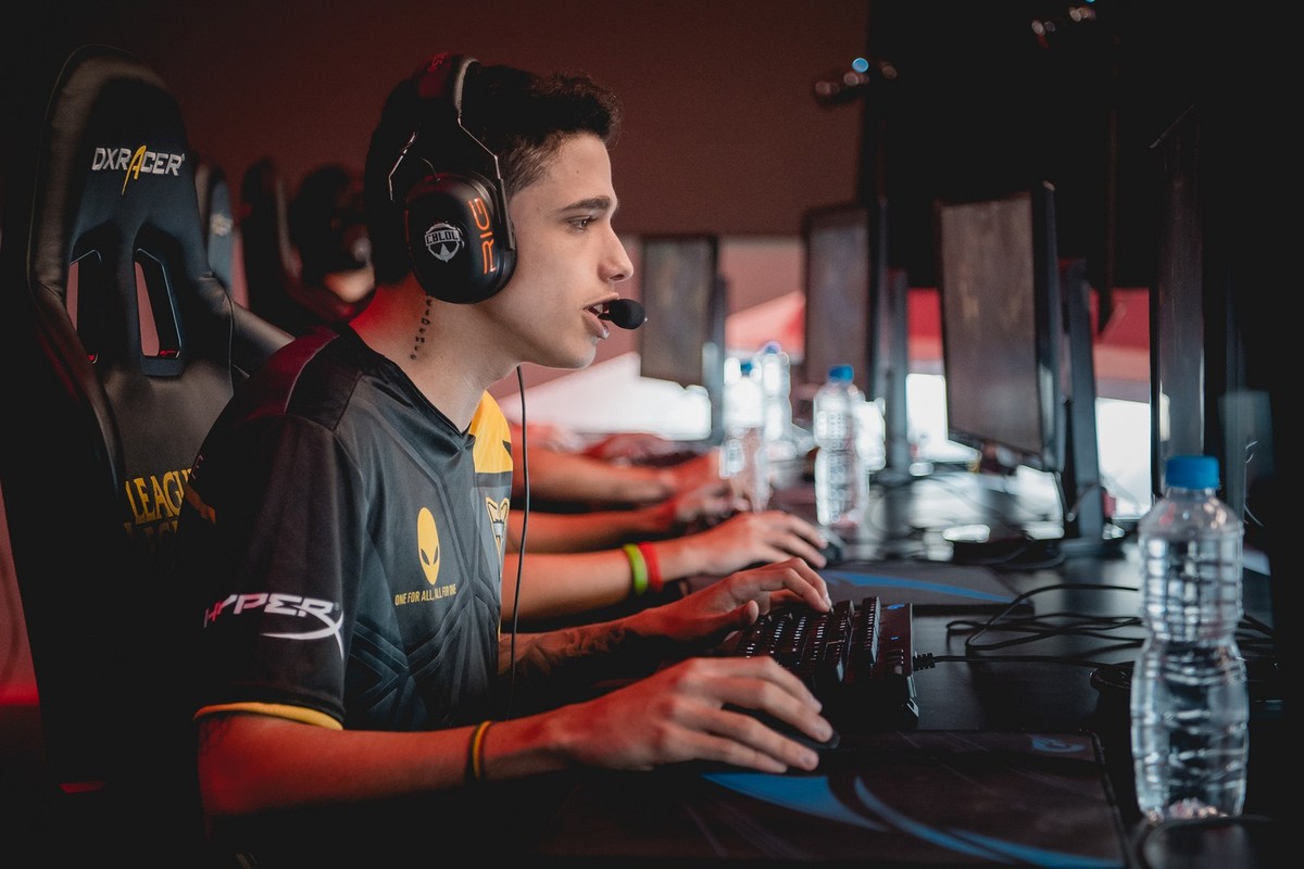 LoL: TJ-SP mantém condenação de 4Lan por importunação sexual