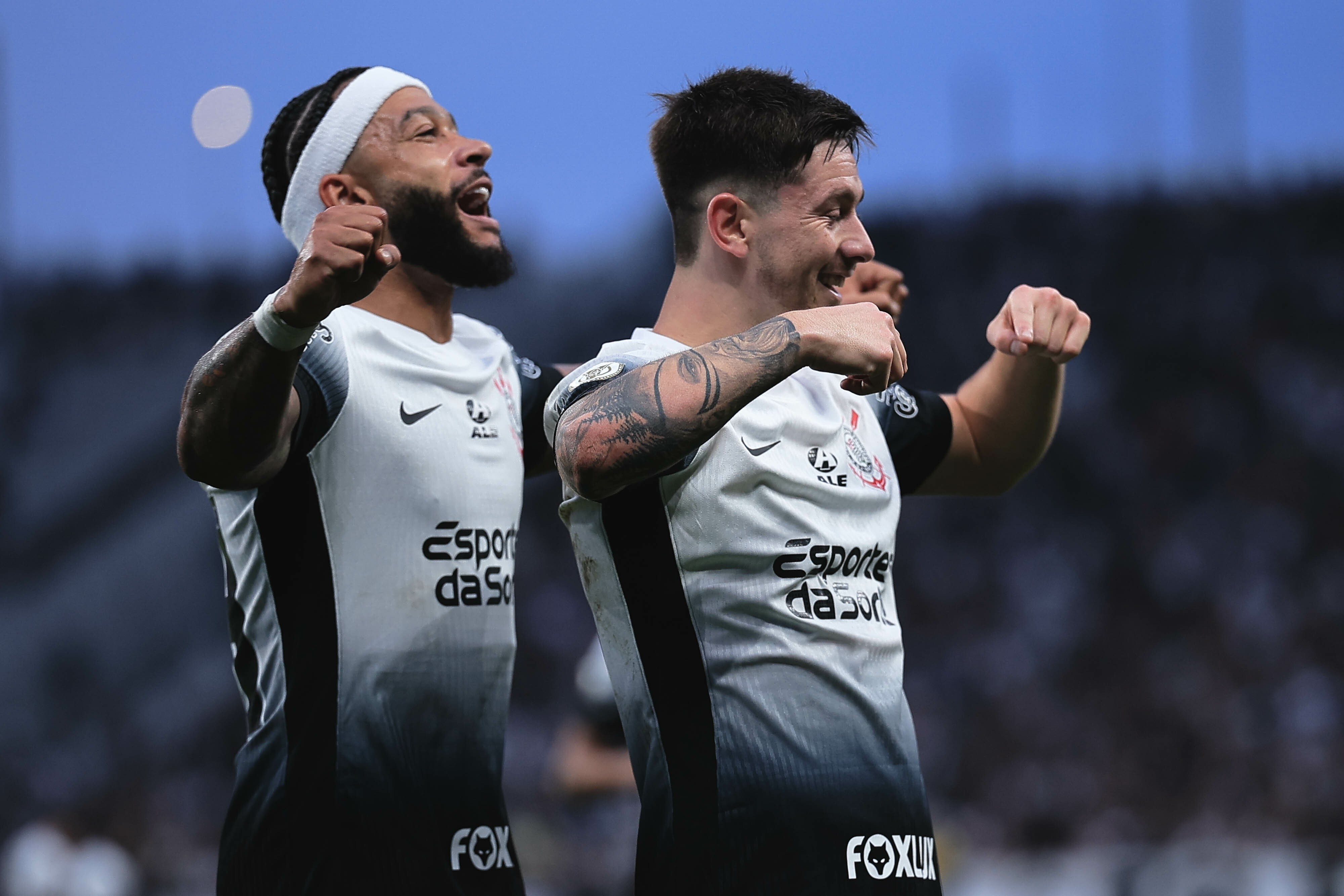 Corinthians vê evolução de Garro e Memphis, mas Dorival evita cravar ...