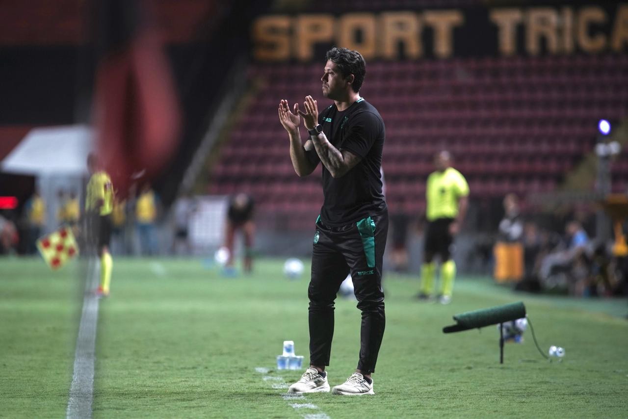 Sport negocia a contratação do técnico Thiago Carpini para 2026 | Ge