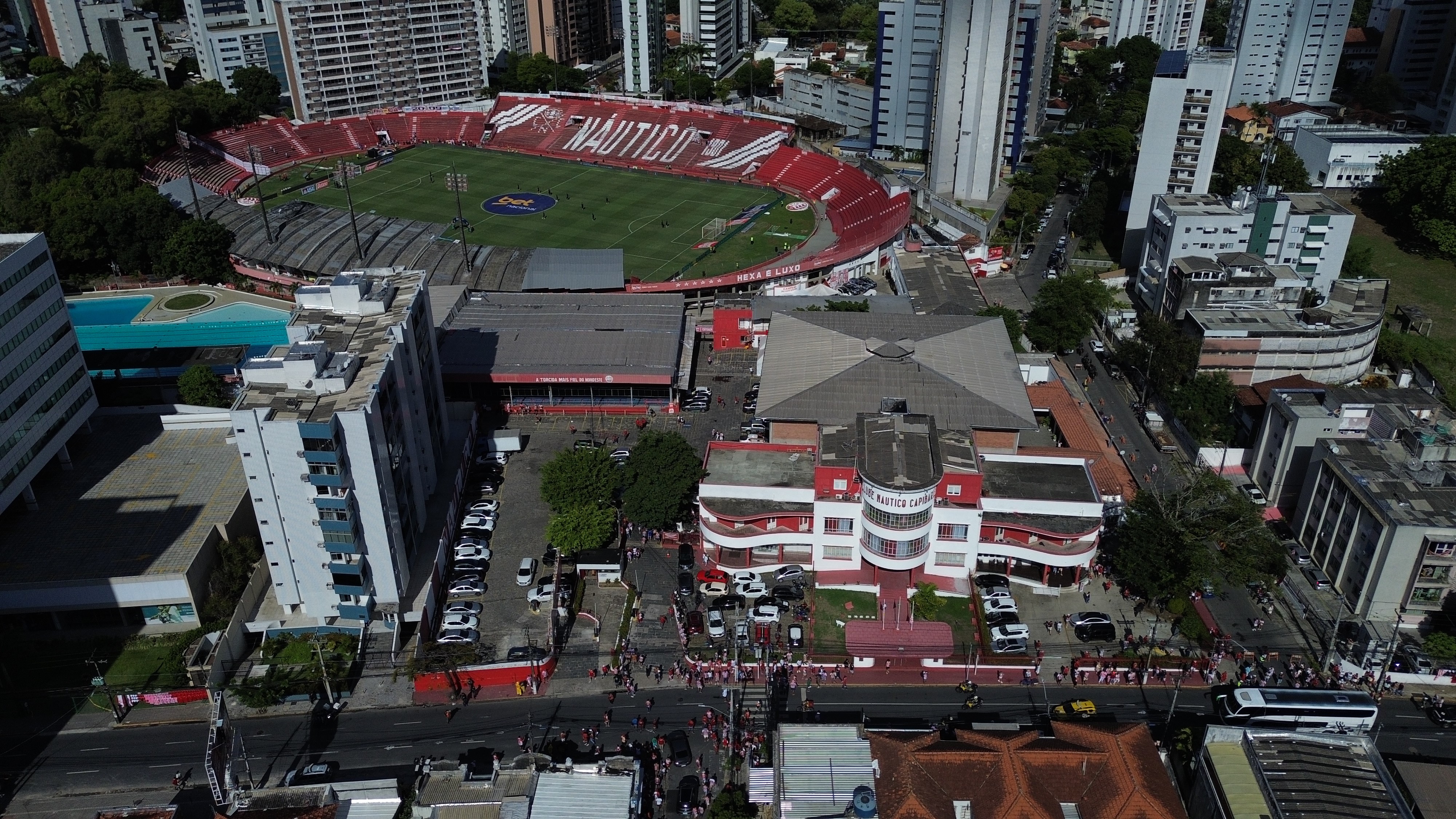 Náutico enfrentará o Tombense com salários parcialmente atrasados