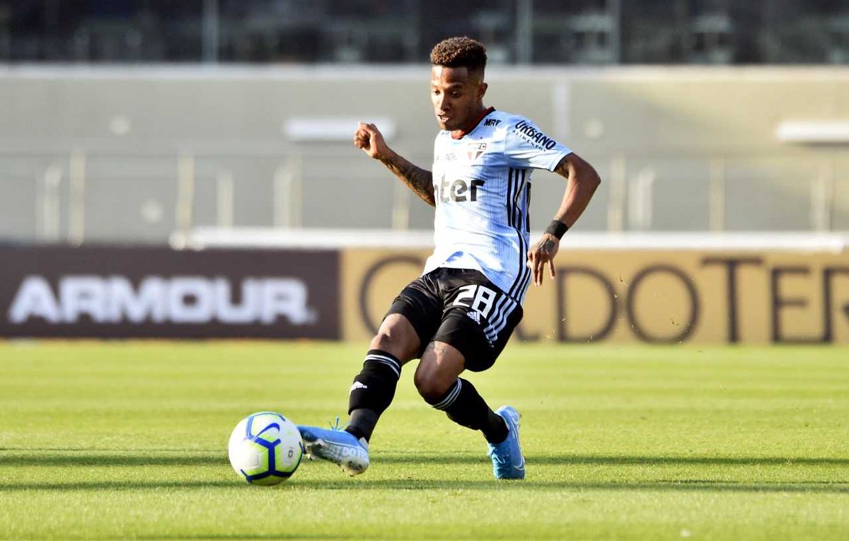 Em um ano, Tchê Tchê é o jogador de linha que mais atuou pelo São Paulo ...