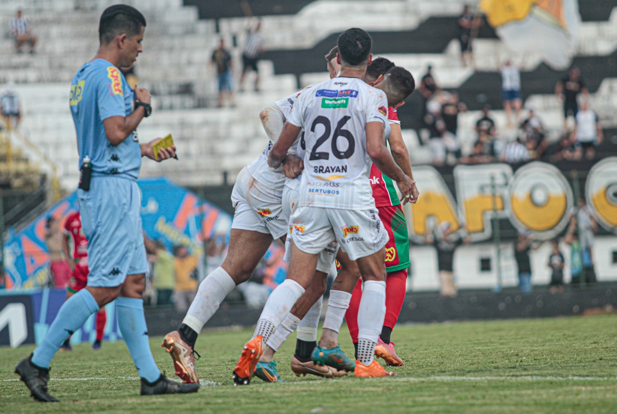 Para manter embalo, Comercial precisará quebrar tabu contra XV de ...
