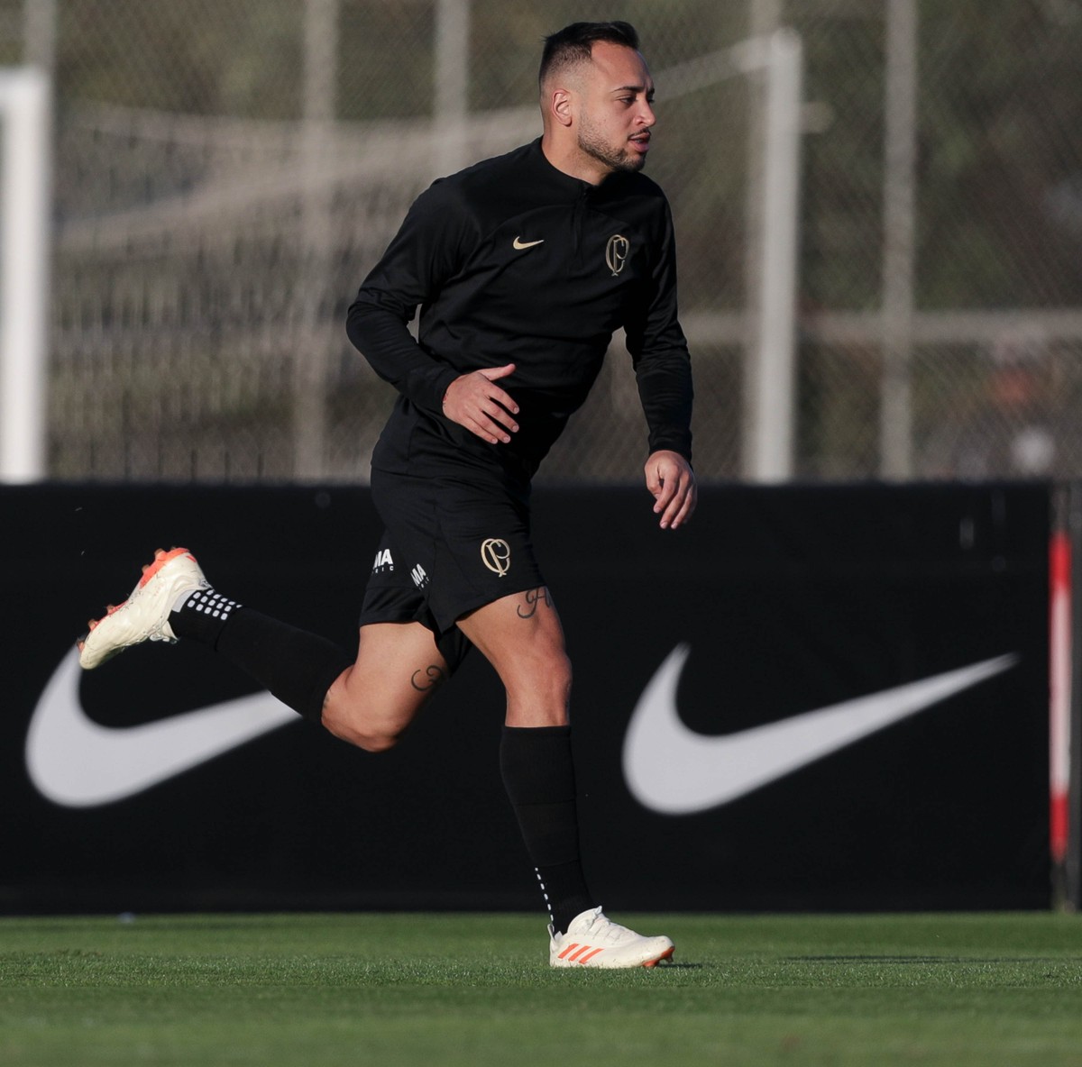 Maycon recebe sondagem do Galatasaray e pode deixar o Corinthians ...