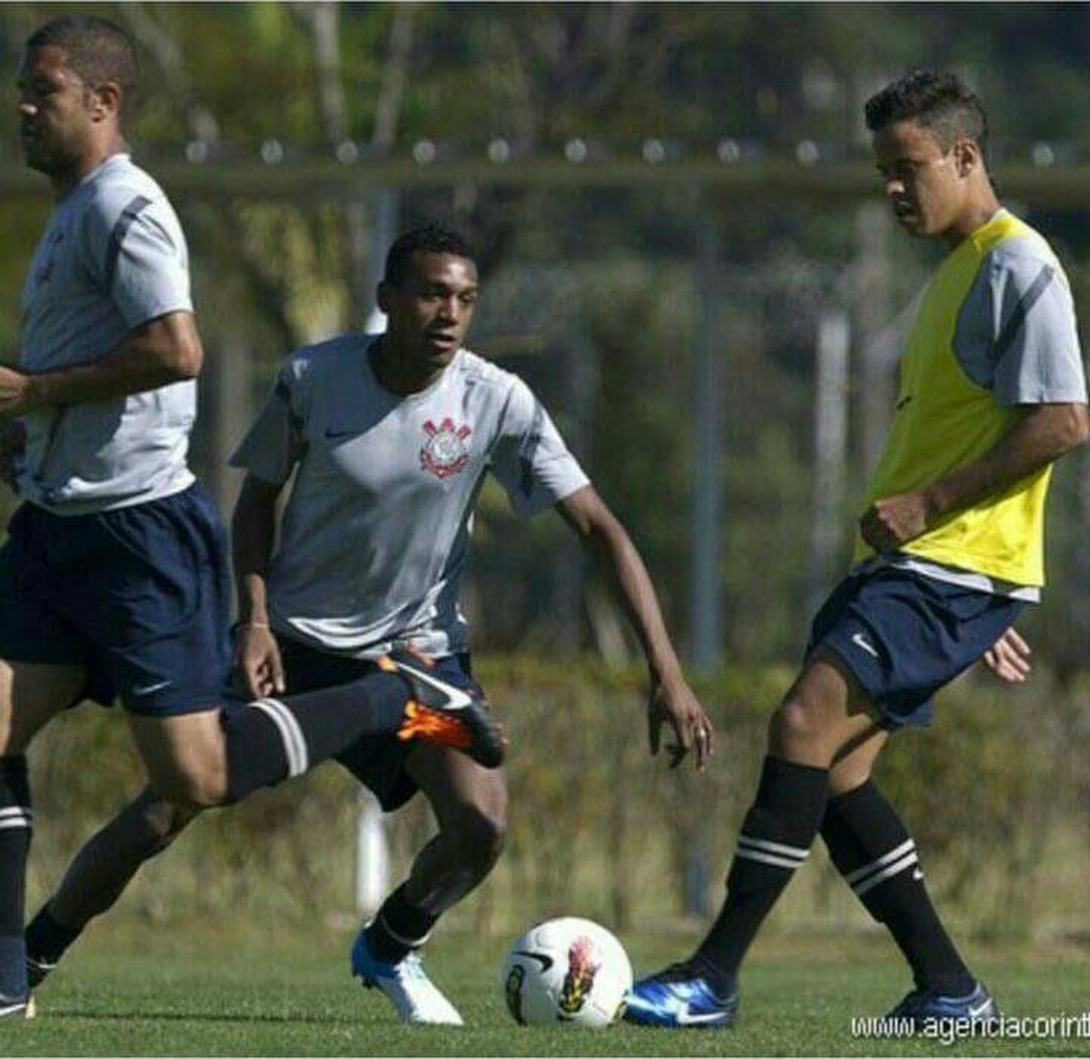 Cria do Corinthians com passagem por Israel, Marcus Bastos fecha com ...