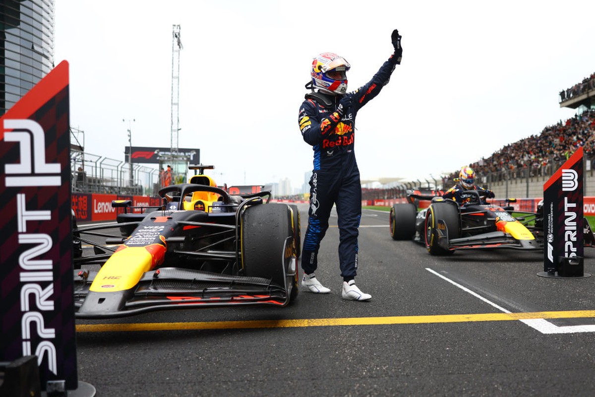 GP da China: Verstappen passa Hamilton e vence corrida sprint | fórmula 1 | ge