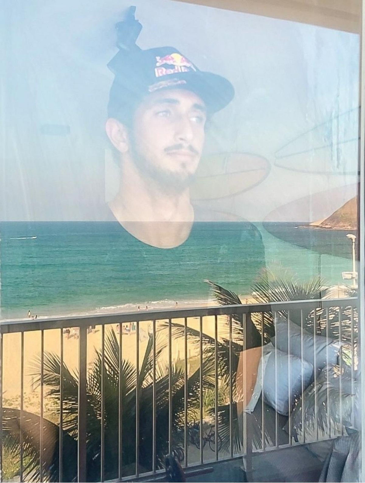 Surfista Lucas Chumbo aproveita quarentena para curtir família e ...