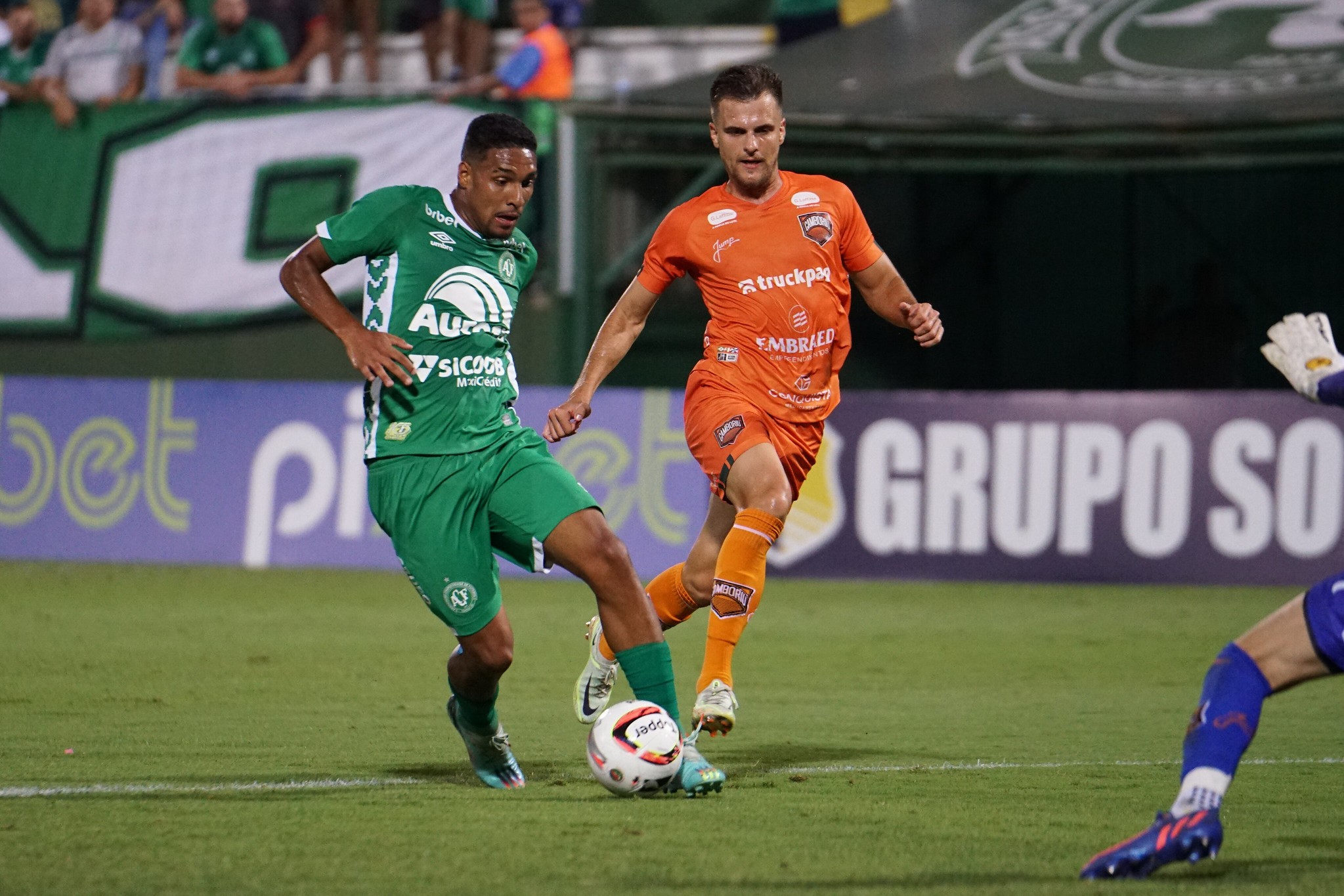 Conheça Kevin, lateral que vai defender o CSA na temporada 2024 | Ge