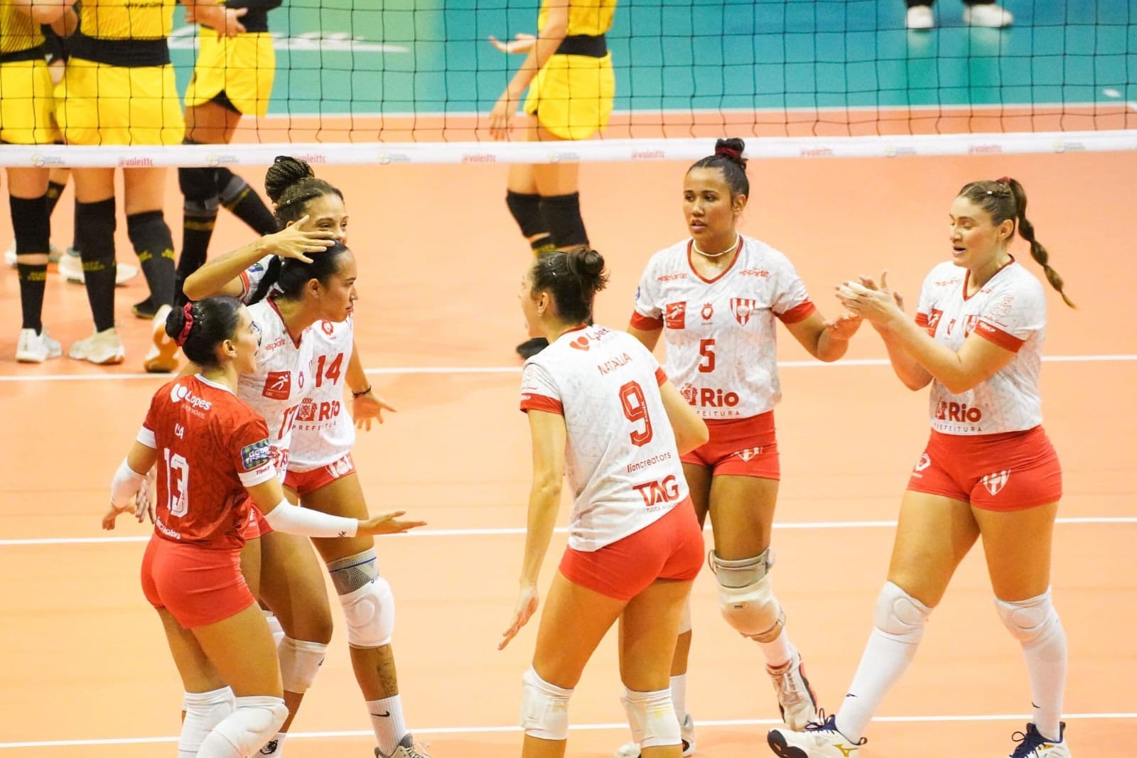 Com acesso à elite da Superliga, Tijuca mira reforma de ginásio | Ge