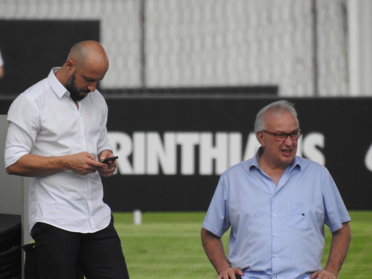 Presidente do Corinthians sofre pressão para mudar comando do futebol ...