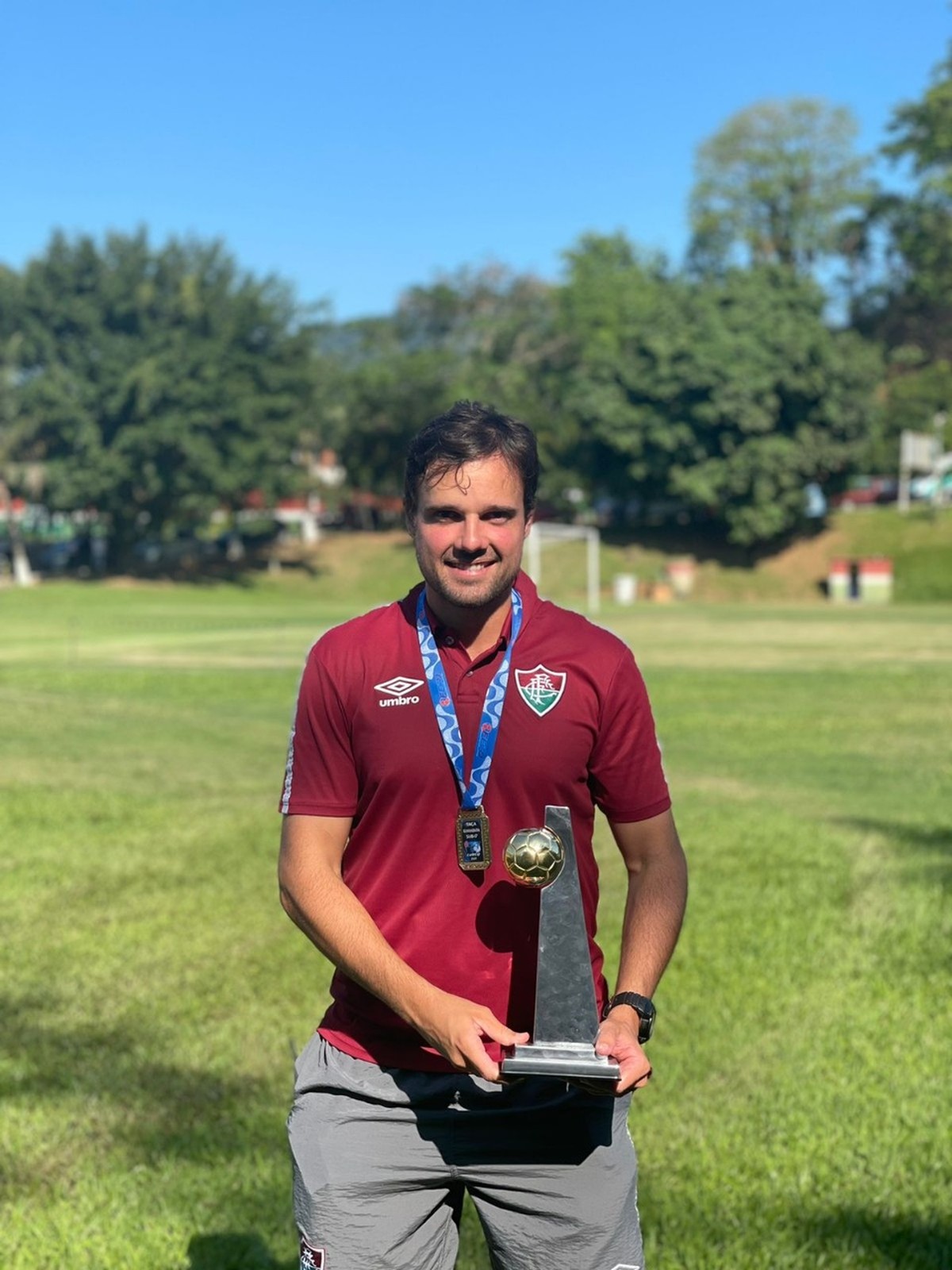 Entre o sub-16 e sub-17, Larocca se torna o técnico da base com mais ...