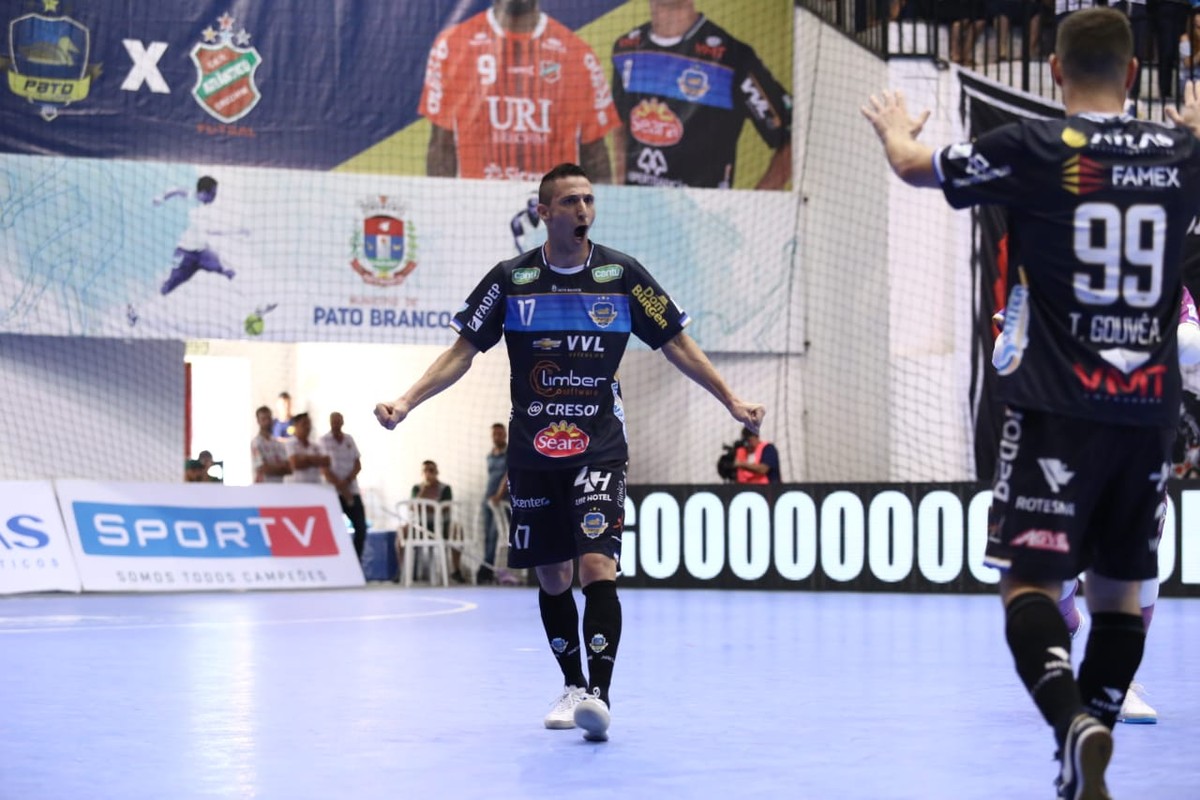 Em vantagem, Pato Futsal enfrenta o Atlântico em busca do título ...