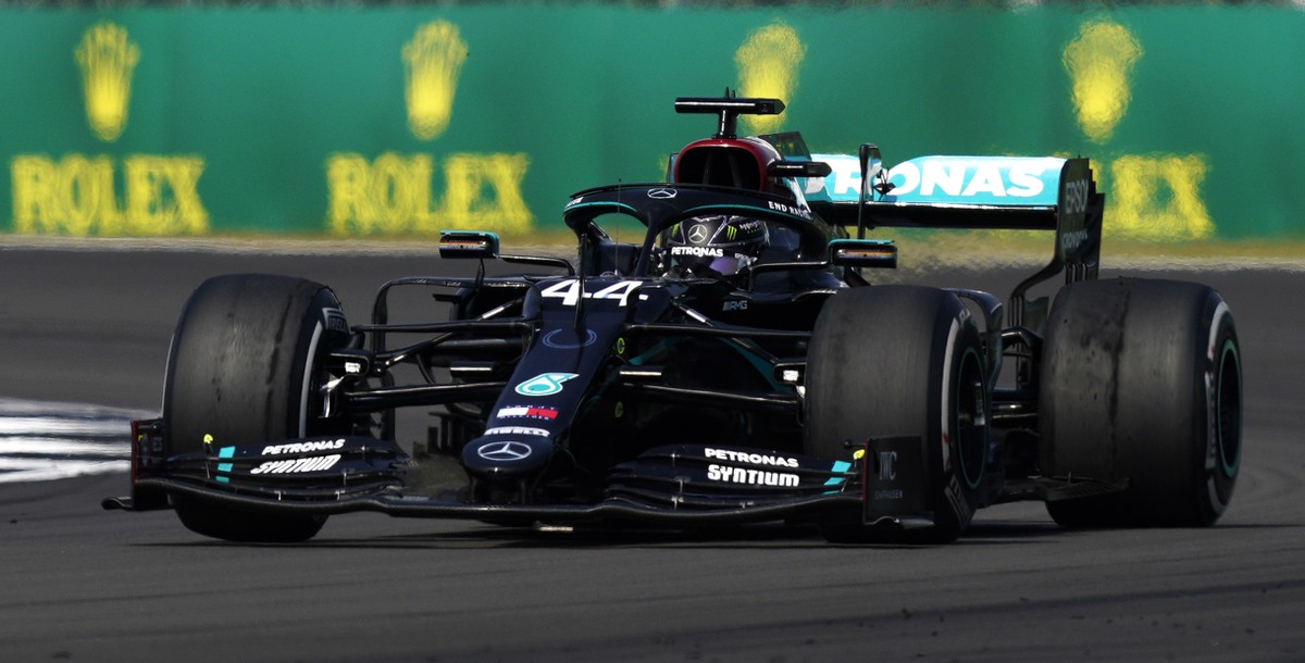 Após 1ª derrota da Mercedes em 2020, Hamilton critica pneus, e Bottas ...