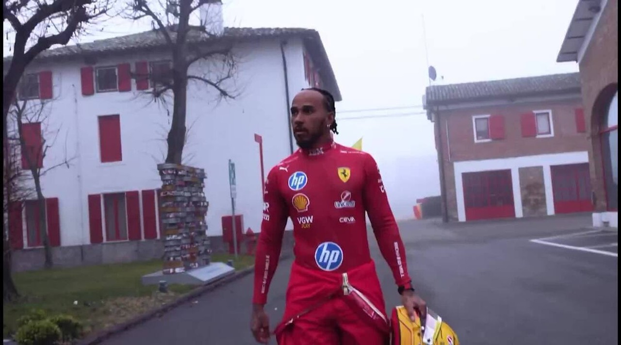 Ferrari batiza carro da F1 2025, primeiro de Hamilton, como SF-25 ...