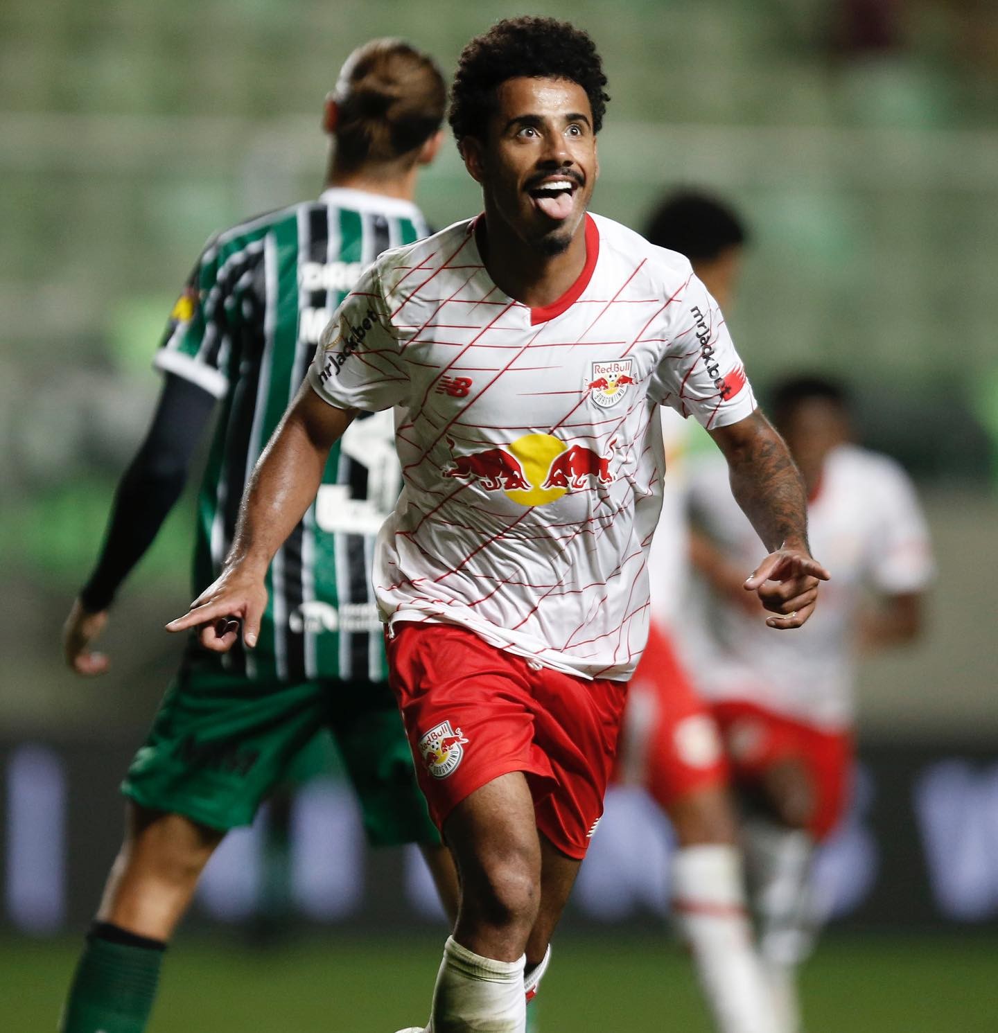 Garçom do Bragantino, Lucas Evangelista vê 2023 como um dos melhores ...