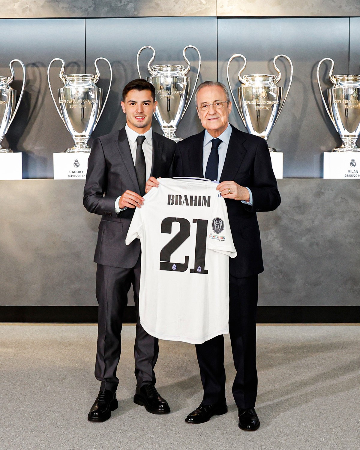 Real Madrid apresenta Brahim Díaz, ex-Milan, que herda camisa de ...