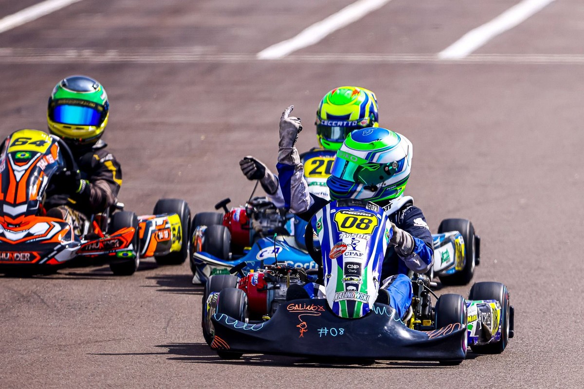 Pedro Perondi, de MS, é campeão do catarinense de kart | ms | ge