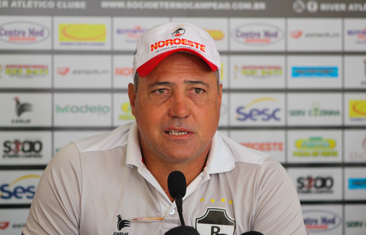 River revela negociação avançada de novo técnico e explica demissão de ...