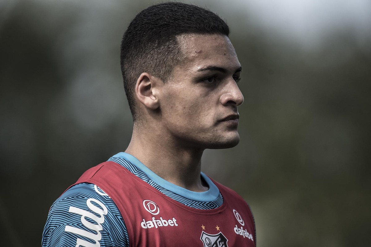 Kaiky aposta em equilíbrio para vencer o Libertad e explica rápida ...