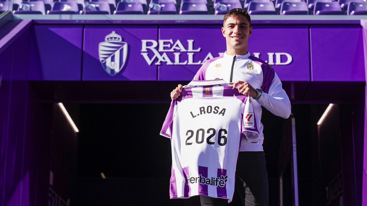 Lateral-direito Lucas Rosa renova contrato com Real Valladolid até 2026 ...