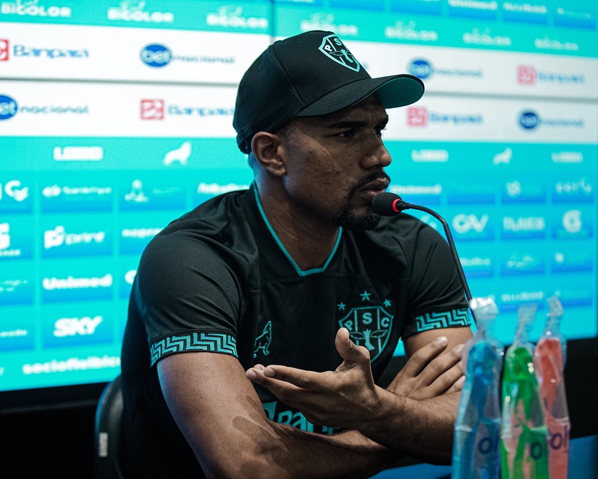 Kevyn é apresentado no Paysandu e se diz apto para "ajudar o time" na ...