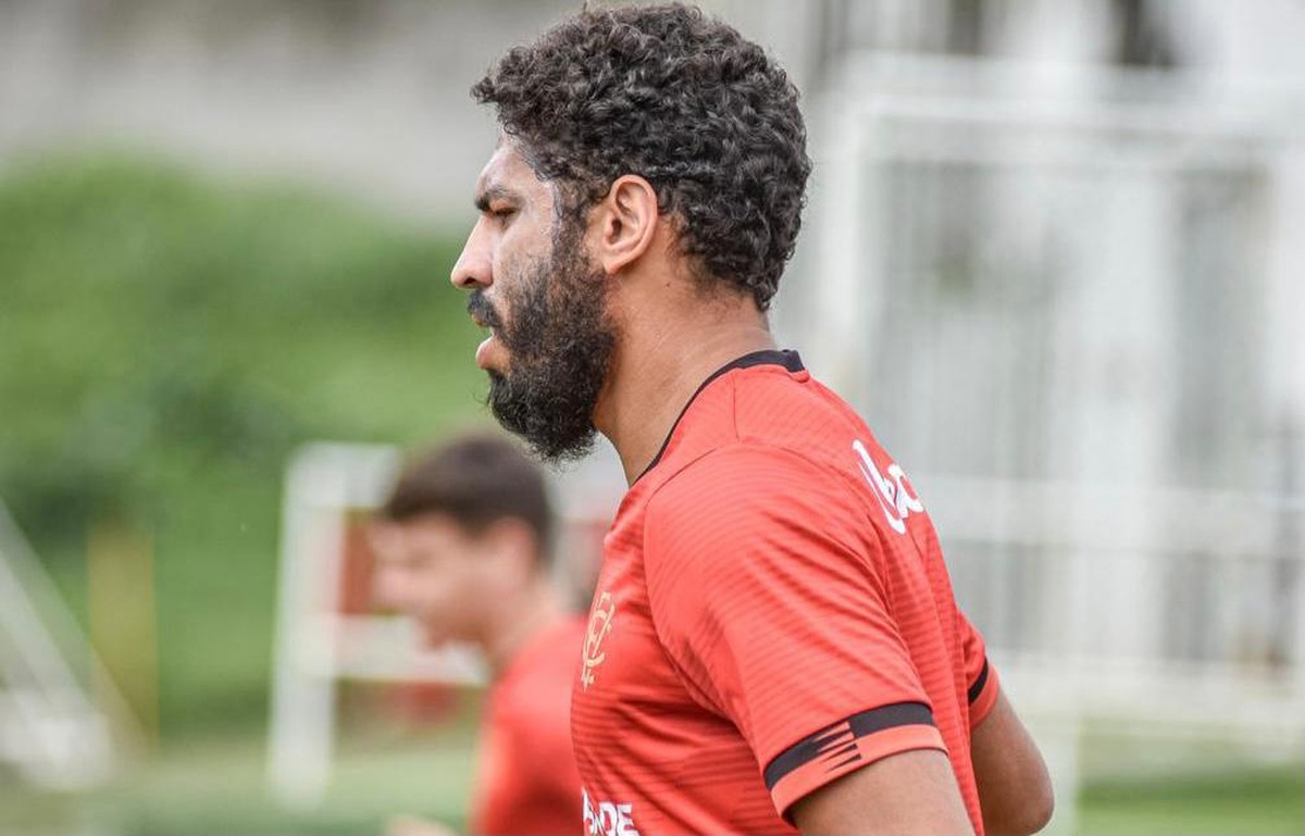 Wallace avalia problemas do Vitória e pede retorno do público ao ...