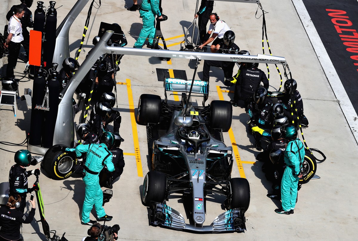 Mercedes diz que conseguiu recorde de tempo em pit stop de Bottas ...