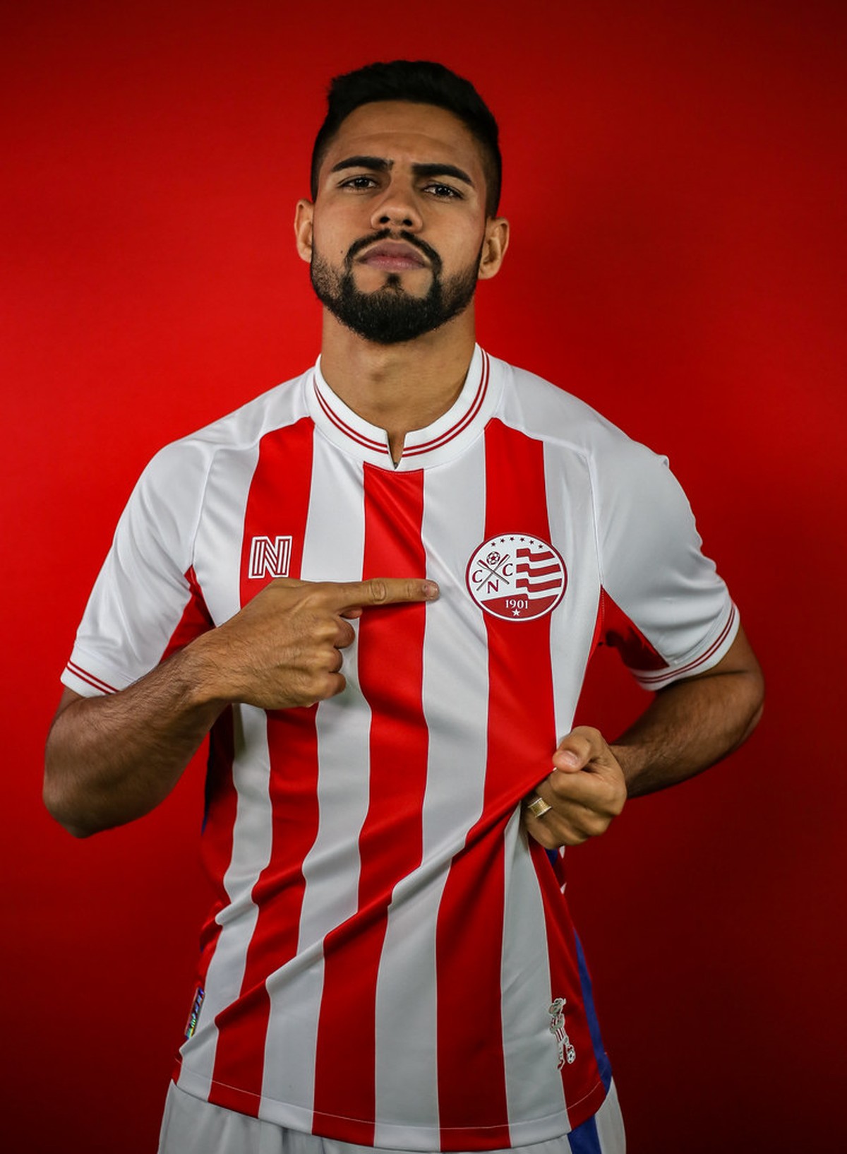 Náutico apresenta novo uniforme para a temporada; estreia será contra o ...