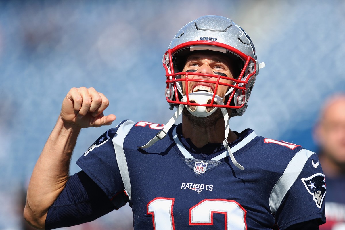 Sob o comando de Tom Brady, Patriots volta a jogar bem e atropela o ...
