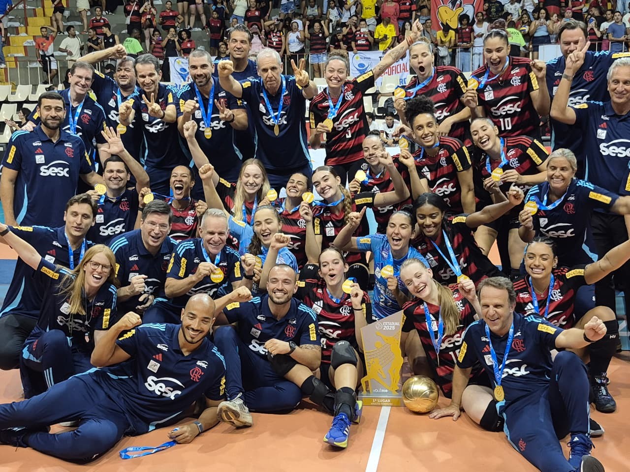 Tainara festeja título pelo time do "ídolo" Bernardinho e revela: "Ficava com vergonha de falar ...