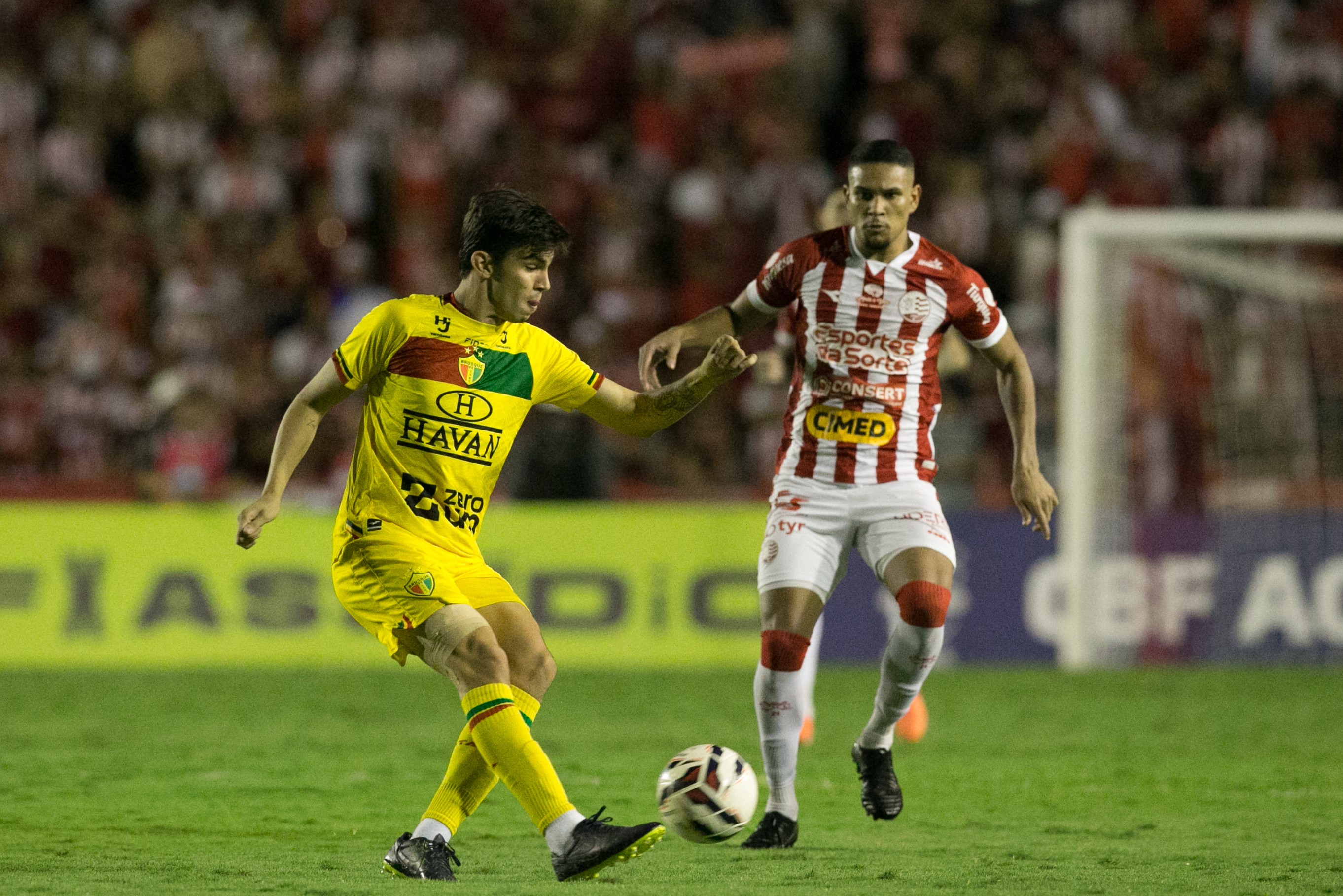 Náutico renova contrato com o volante Samuel | Ge