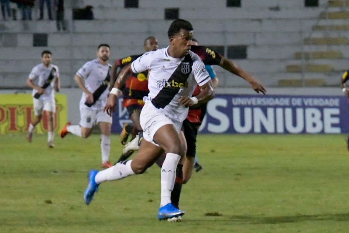 Ribamar comemora retorno após seis meses: "Pensaram que eu não jogaria ...