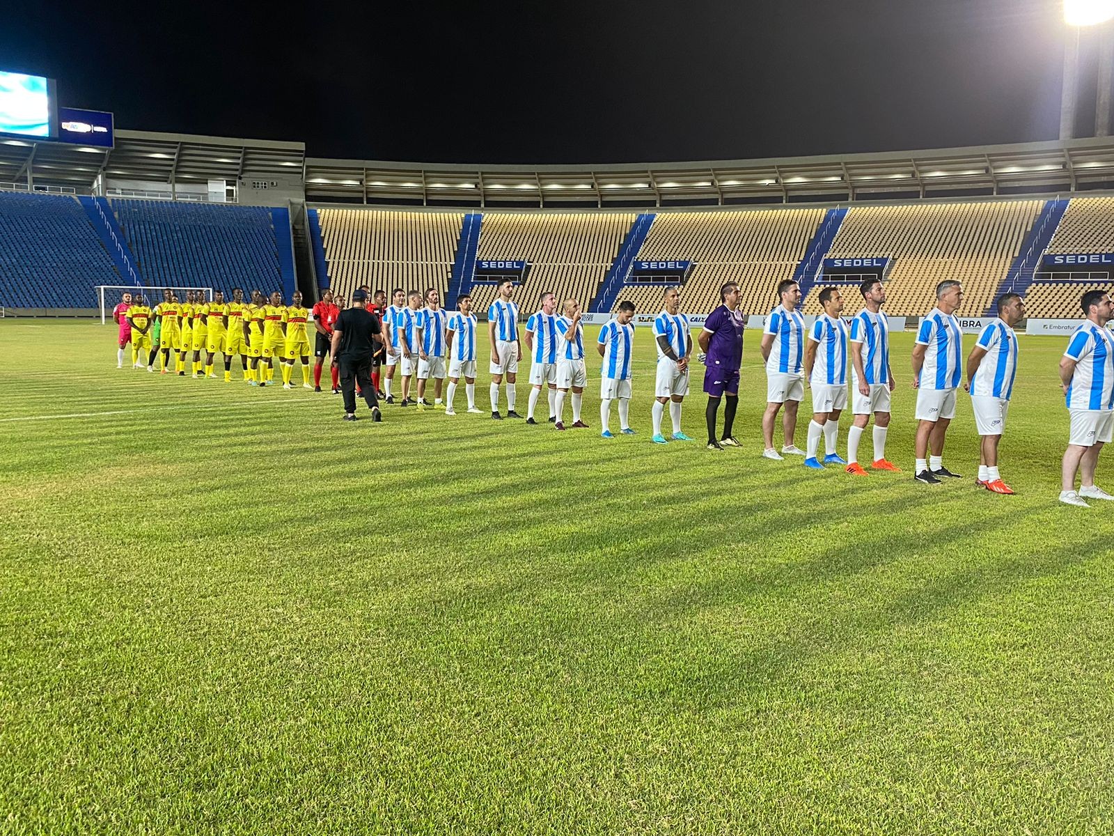 Argentina vence Angola em jogo de sete gols pela Copa das Seleções da ...
