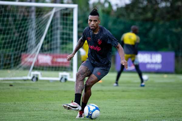 Dalbert vê Sport em "crescente" na Série B e faz autoavaliação: "Tenho ...