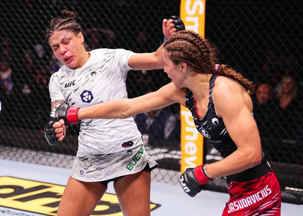 UFC: ex-desafiante ao título, Mayra Sheetara perde na volta ao peso ...