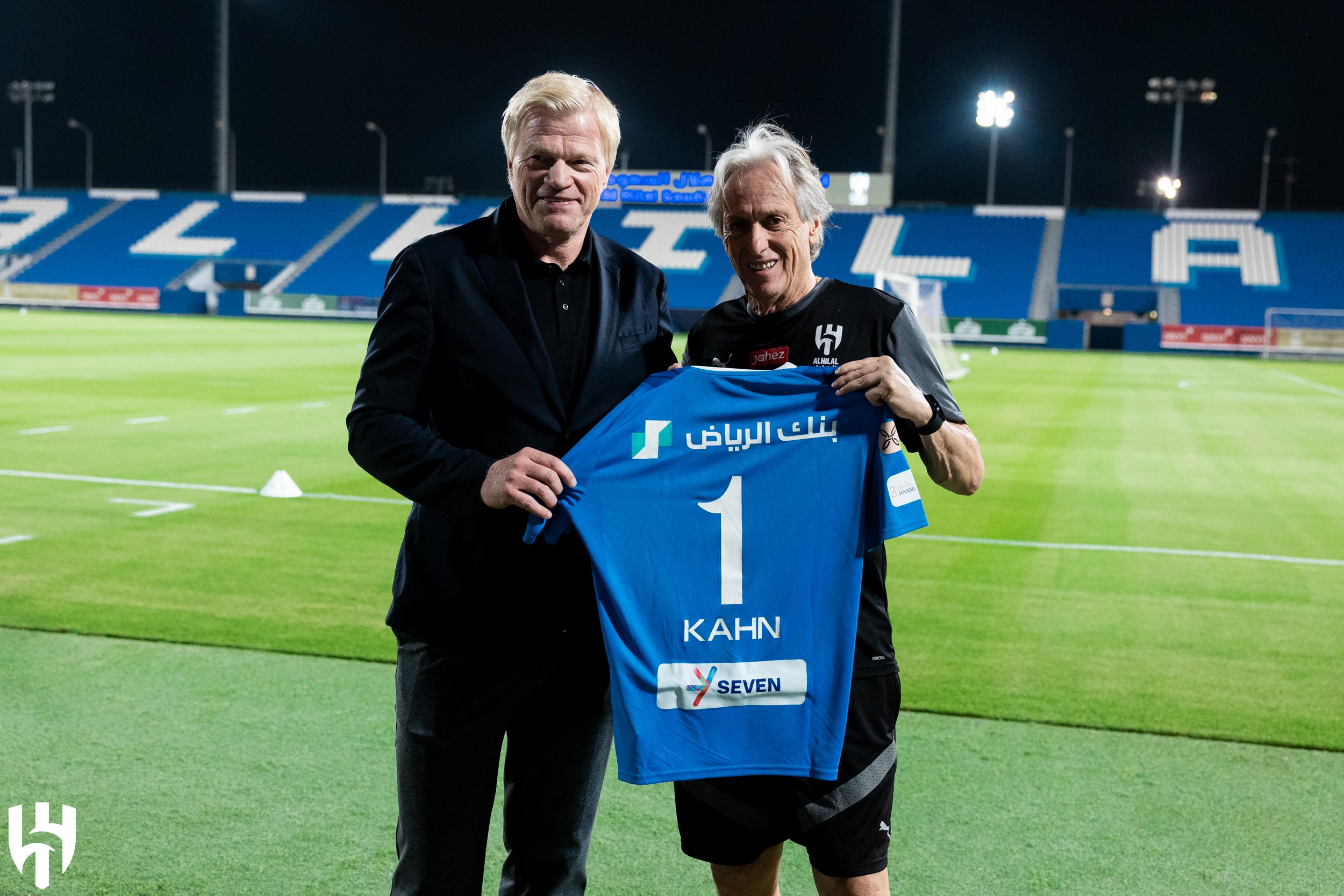 Ex-goleiro do Bayern de Munique, Oliver Kahn faz oferta milionária para ...