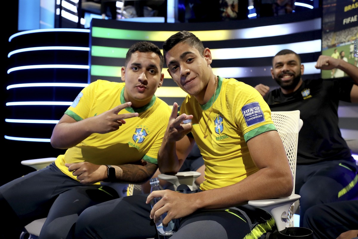Early Game #118: PHzin e Crepaldi comentam título na FIFAe Nations Cup ...