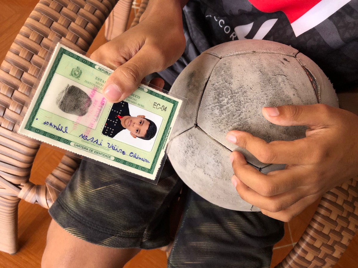 Pernambucano de 10 anos batizado com o nome de Messi torce pelo tri da ...