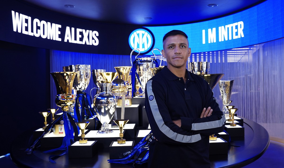 Inter de Milão anuncia o retorno do atacante chileno Alexis Sánchez ...