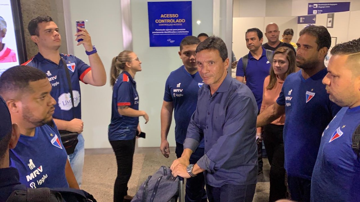 Festejado pela torcida, Zé Ricardo chega ao Fortaleza: "Toda equipe ...