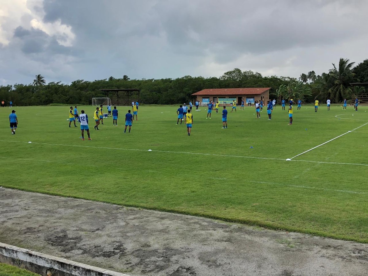 Observações e cobrança: Argel mostra sua cara no comando do CSA e diz ...