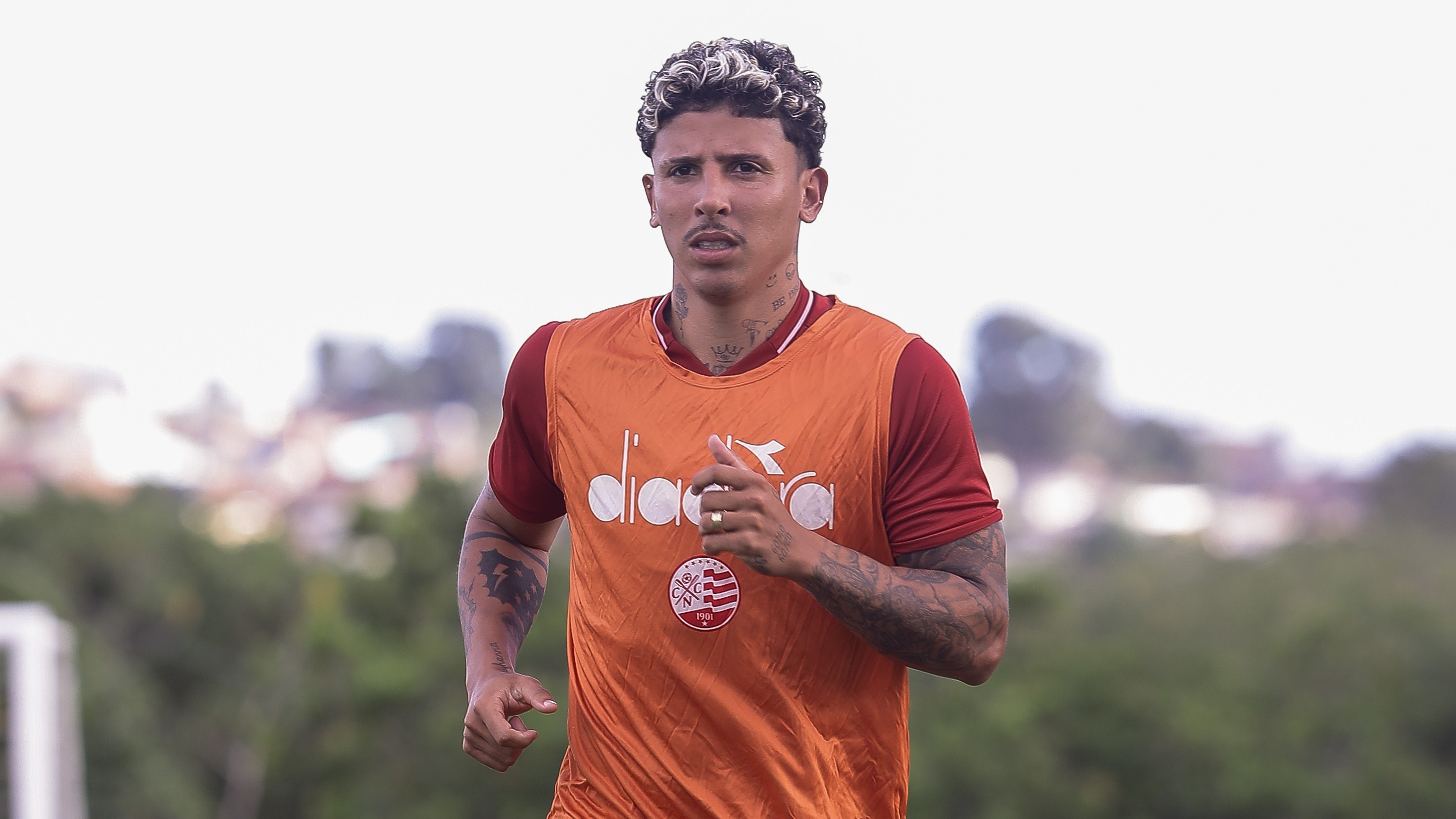 Hélio confirma desfalque de Wenderson contra o Sport | Ge