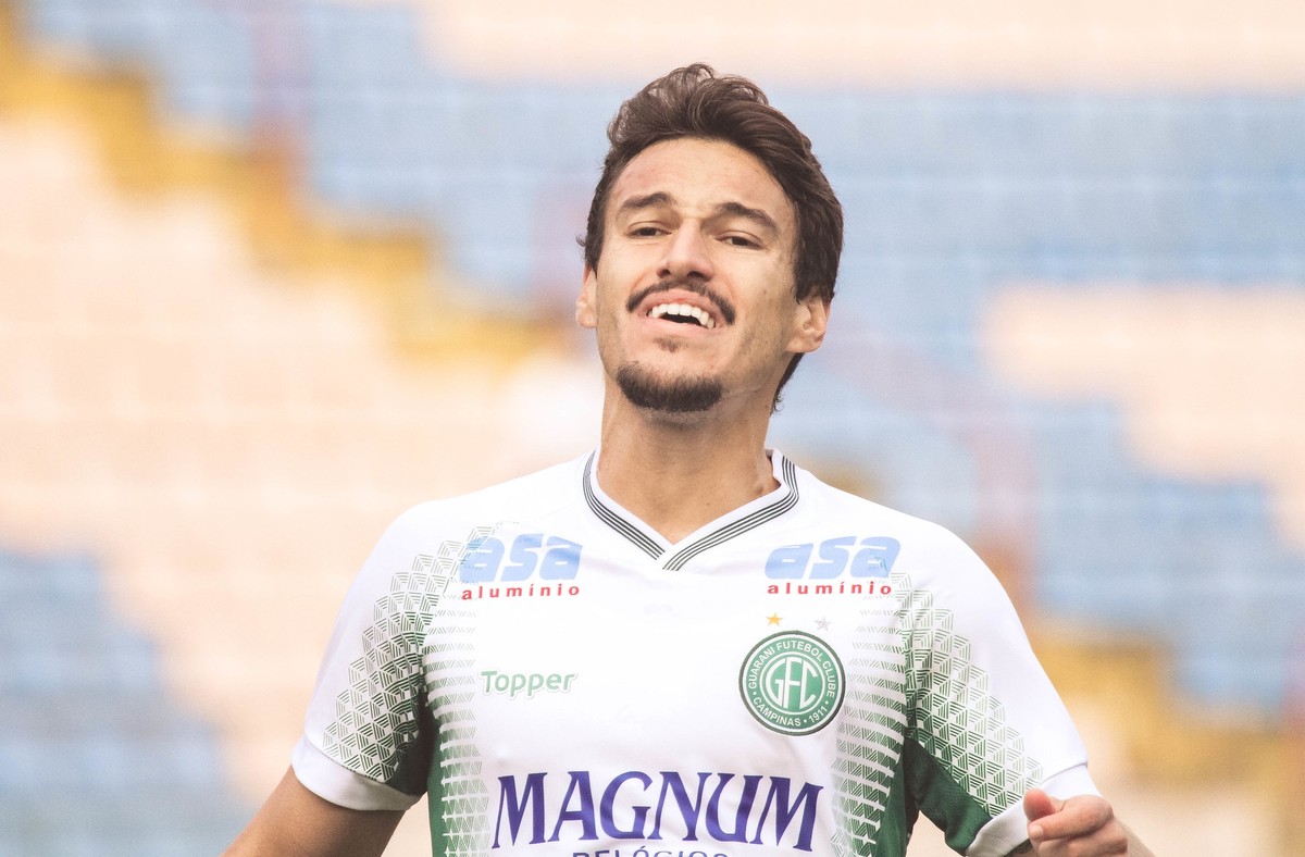 Arthur Rezende se despede do Guarani e fica com o caminho livre para ...