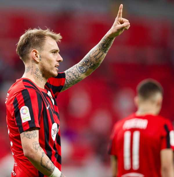 Roger Guedes, ex-Corinthians, marca duas vezes em vitória do Al-Rayyan ...