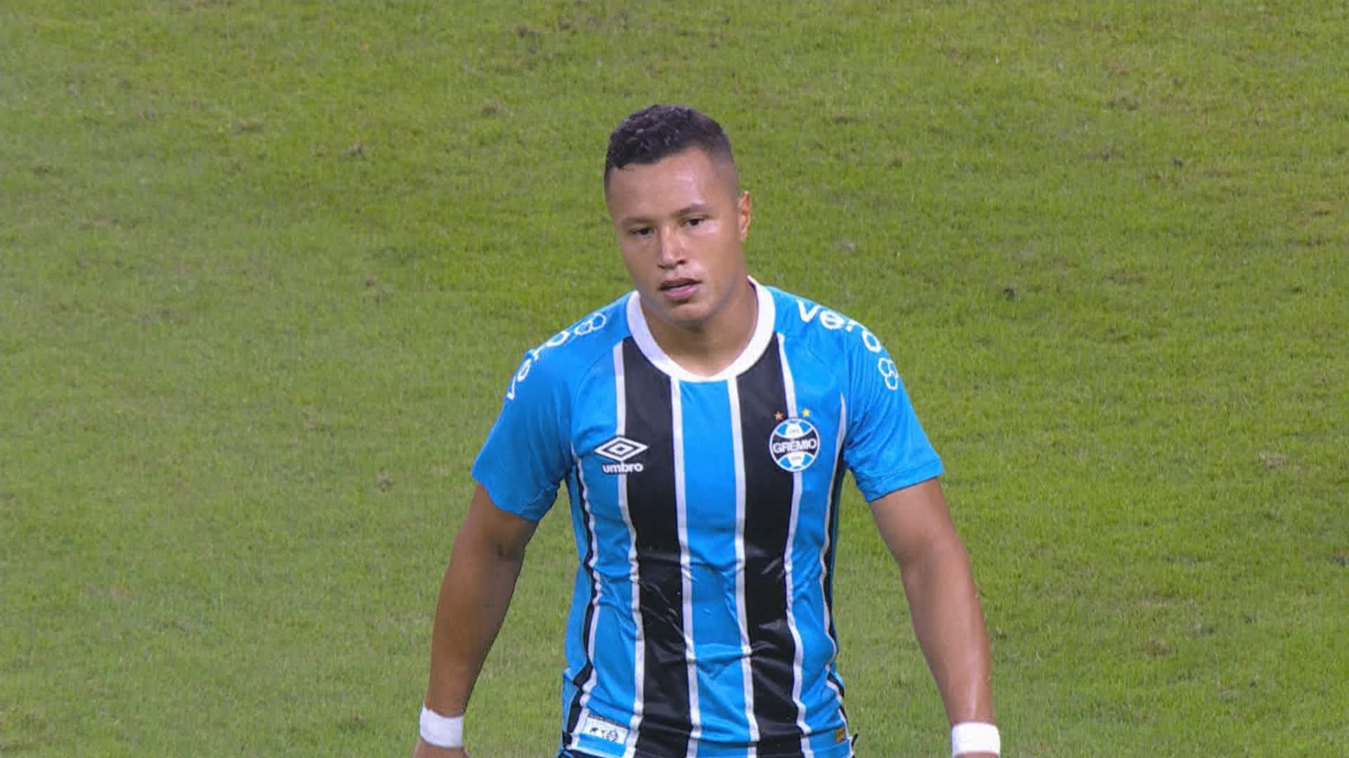 Dicas pouco visadas: veja seis defensores que podem mitar na rodada #34 ...