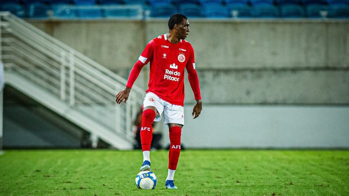 Reforços, renovações e técnico mais perto esquentam clima dos rivais do ...