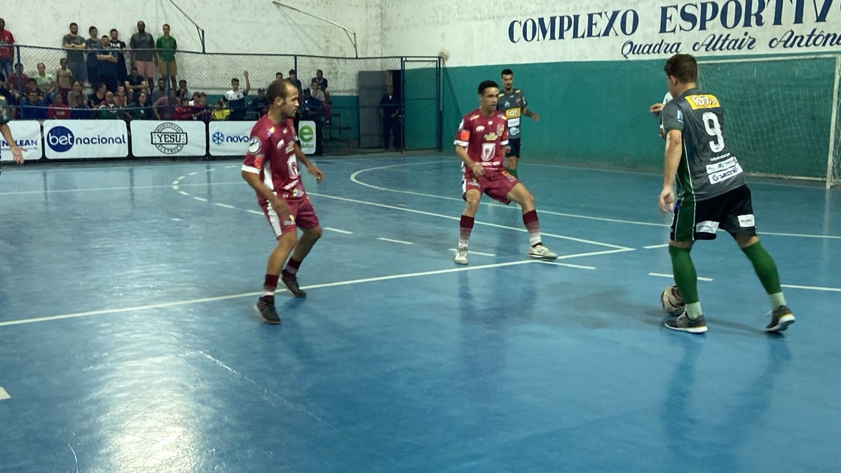 Três Rios goleia Vassouras e encerra a primeira fase da Copa Rio Sul de ...