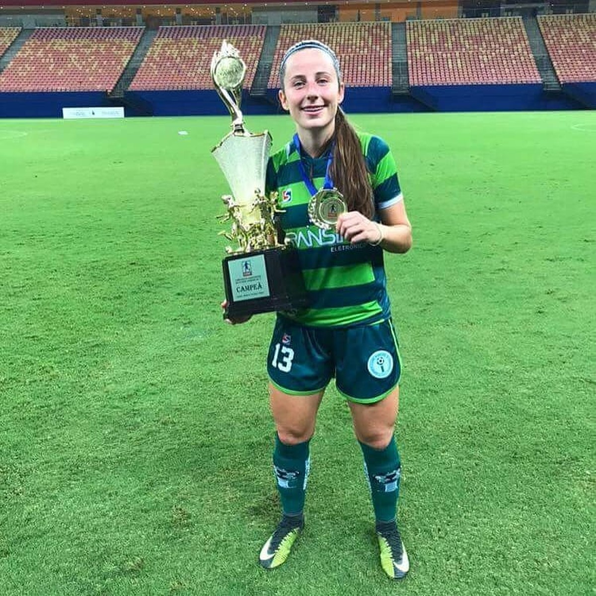 Laura é convocada para seleção brasileira de futsal e vai disputar Sul ...