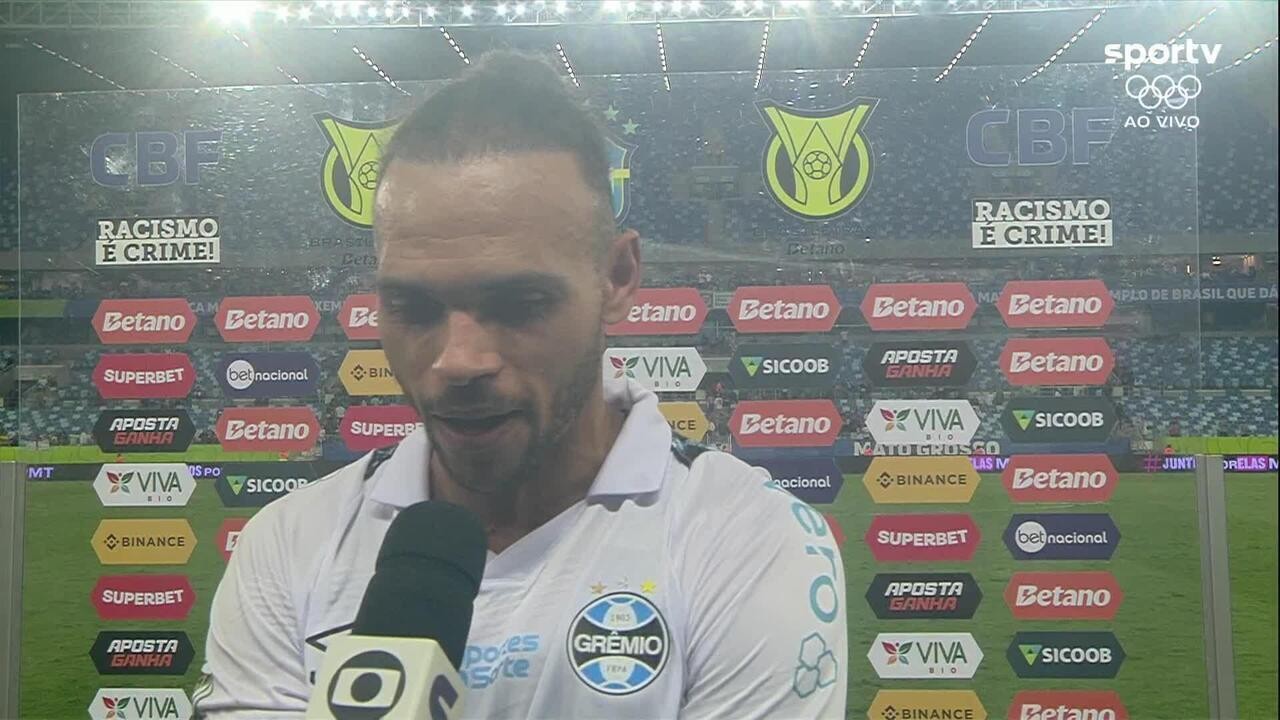 Braithwaite comemora estreia pelo Grêmio e pede música no Fantástico ...