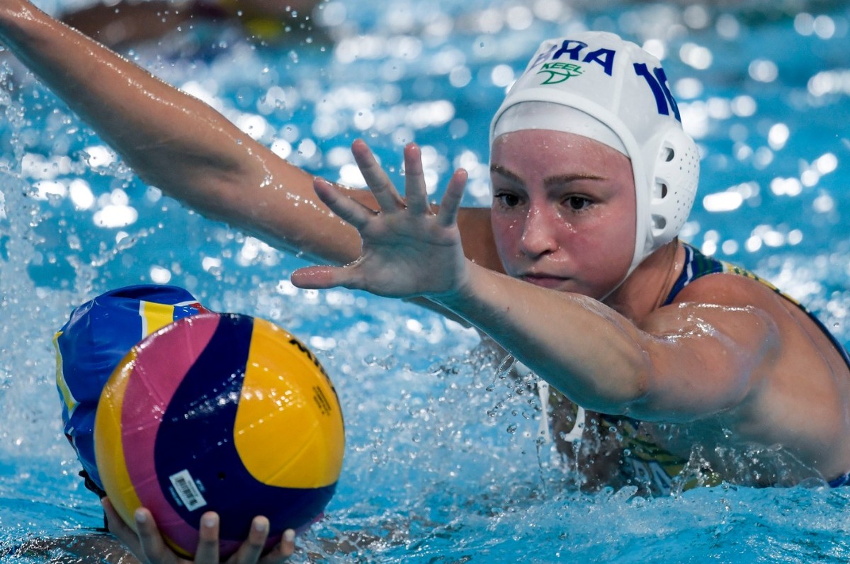Seleções feminina e masculina de polo aquático conquistam vitórias ...
