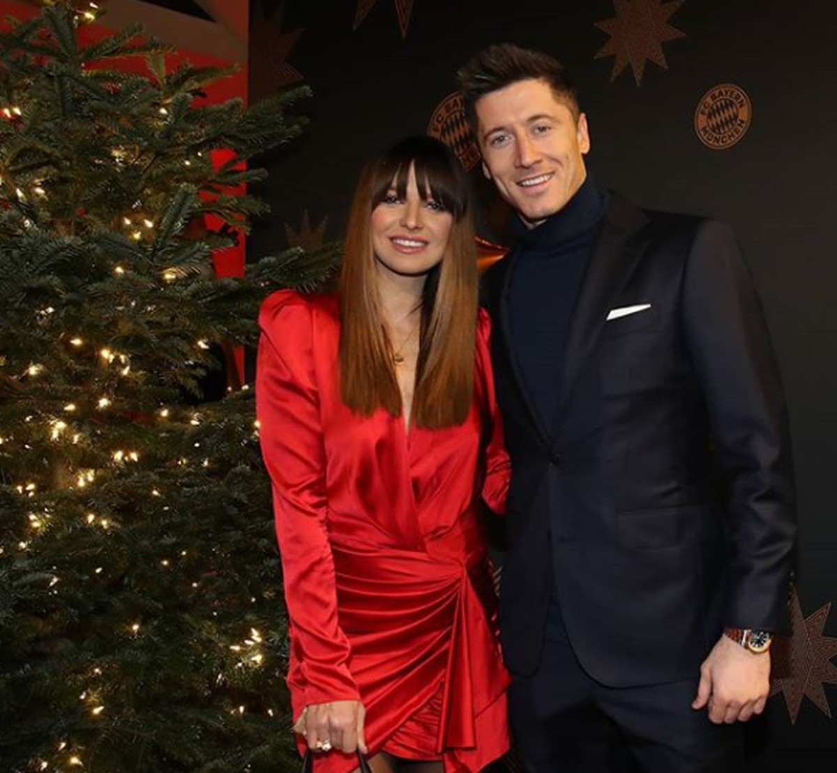 Esposa de Lewandowski analisa todos os jogos do atacante: "Nunca está ...